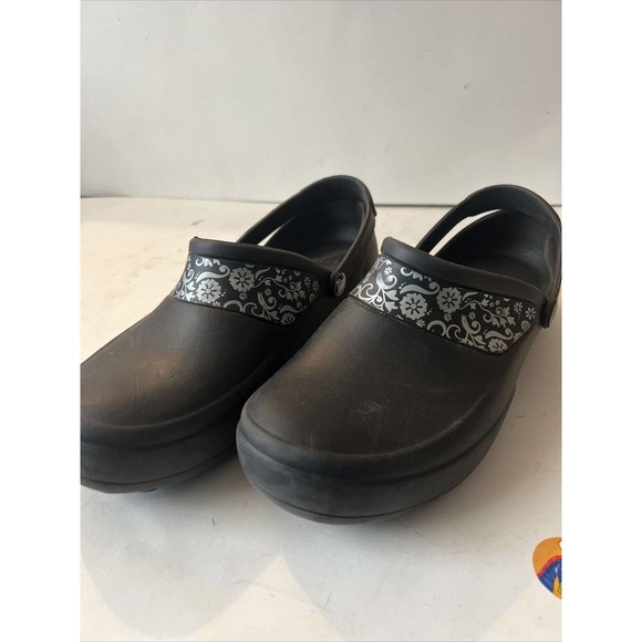 CROCS | Shoes | Crocs Mercy Clogs Black Silver Floral Design Comfort ...